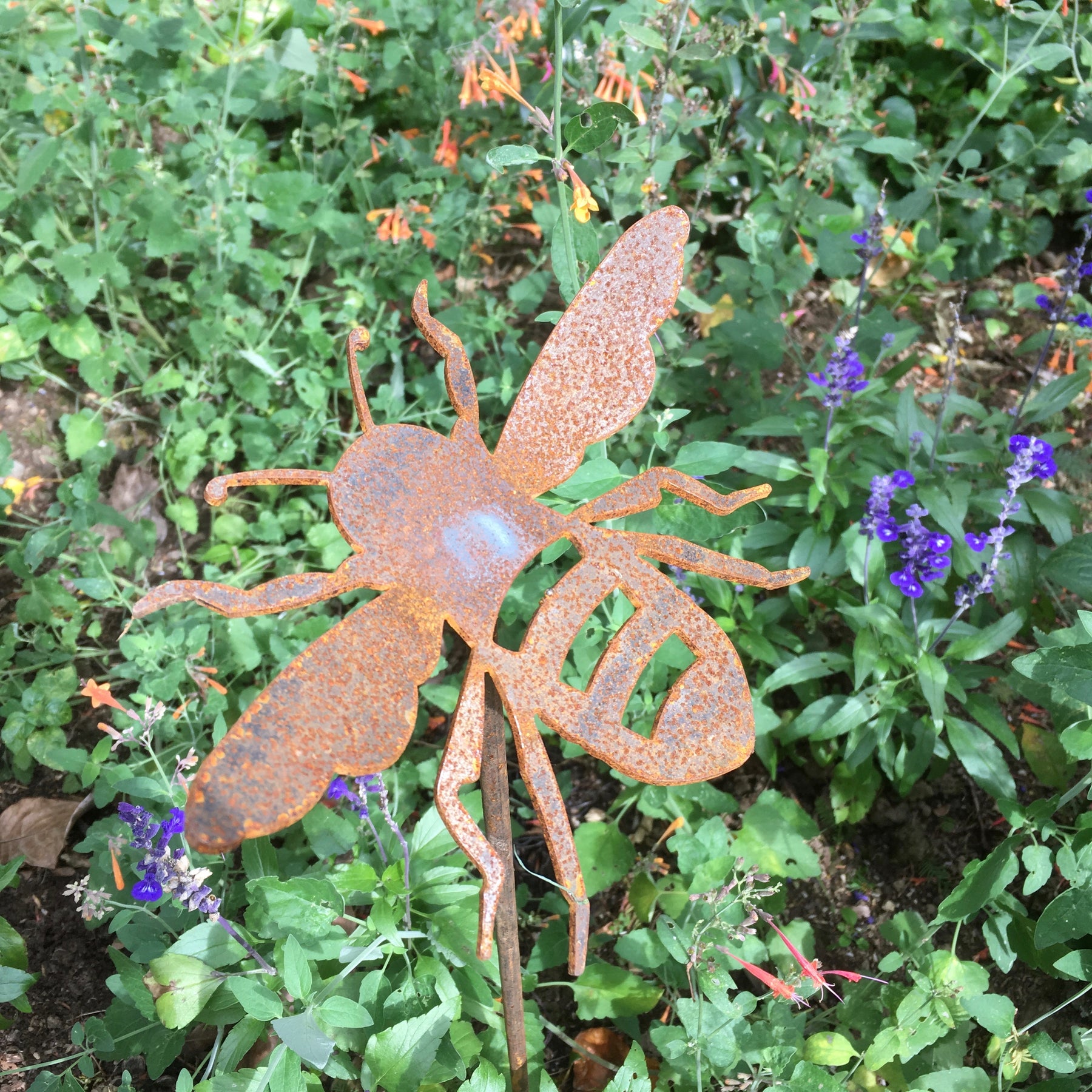 Bee | Corten Steel – Addenbrooke
